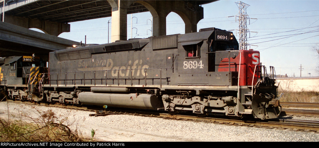 SP 8694 X-CR 6696 XX-EL 3665 SD40M-2 rebuilt from SDP45 moving east into CSX Gentilly Yard New ...